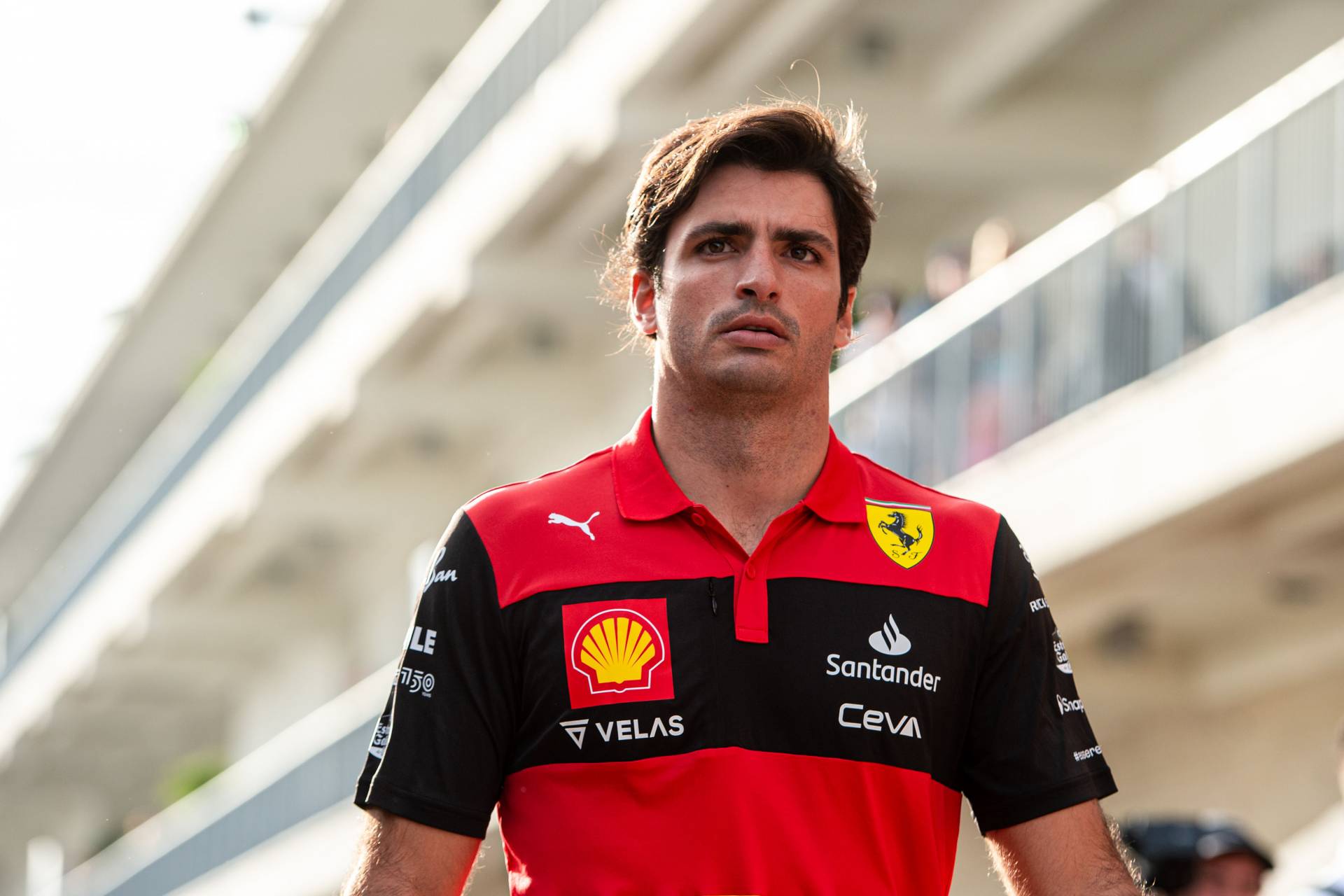 Carlos Sainz abandona en Austin tras recibir el impacto de un rival