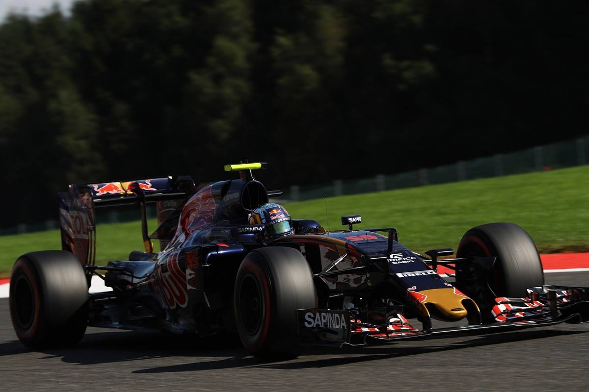 Carlos Sainz tests potential improvements for his STR11 during Free ...